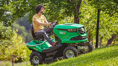 Outback® Tractor 4WD BCT4323BCE - Ride-On Brush Cutter